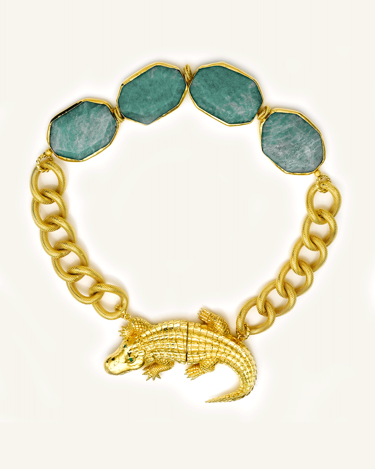 THE EYE-SHINE NECKLACE
